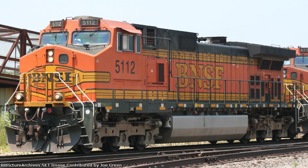 BNSF 5112